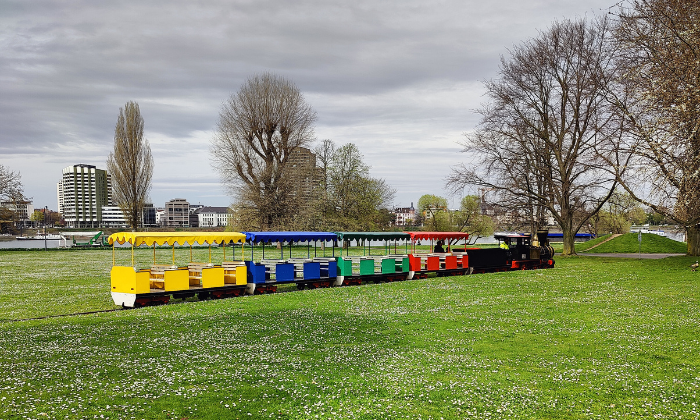 Auf in den Rheinpark | KÄNGURU Magazin